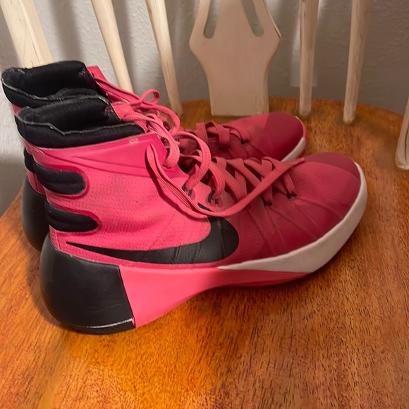 Nike | Shoes | Nike Womens Basketball Shoes | Poshmark